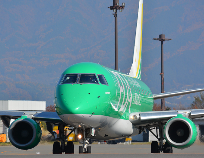 ANAのB767(76P)の座席の広さ・快適さ・おすすめ席まとめ - まったり空の旅