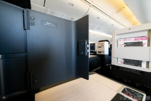 【搭乗記】JALのB767ビジネスクラス(SS6)1人掛け席で出雲へ - まったり空の旅