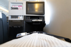 【搭乗記】JALのB767ビジネスクラス(SS6)1人掛け席で出雲へ - まったり空の旅